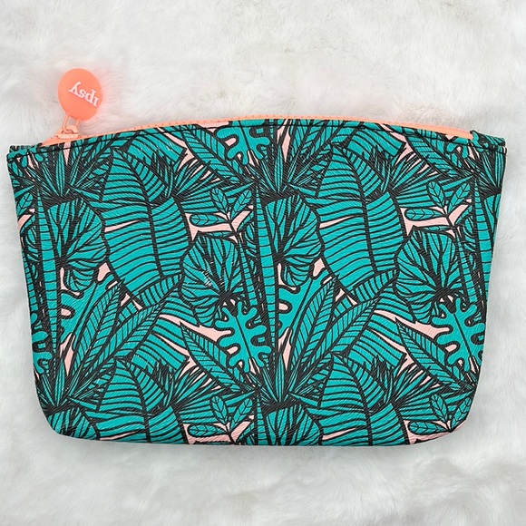 ipsy | Bags | 35 Ipsy July 219 Ipsy Glam Bag Tropical Leaves With Peach ...